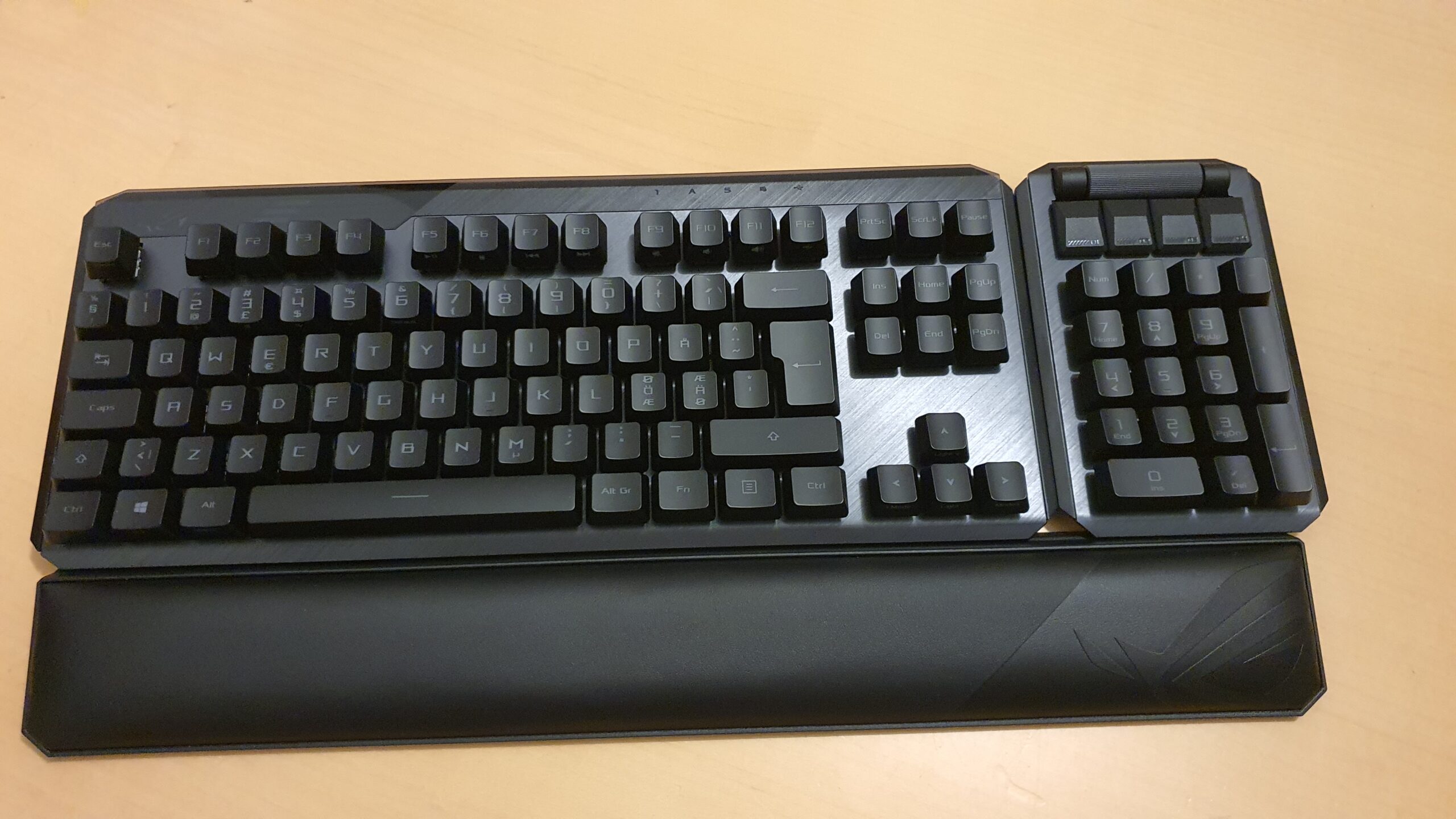 ASUS ROG Claymore II (5) | eReviews.dk ASUS ROG Claymore II (5) | eReviews.dk